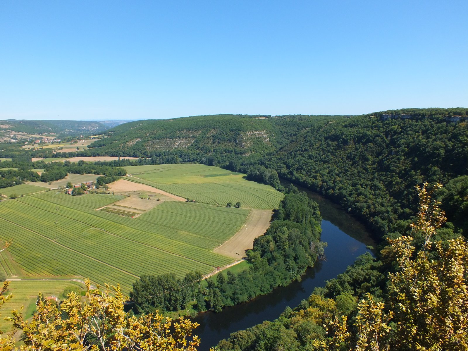 Montbrun. Le cingle de Caillac depuis le Saut de la Mounine – Lot-46.com